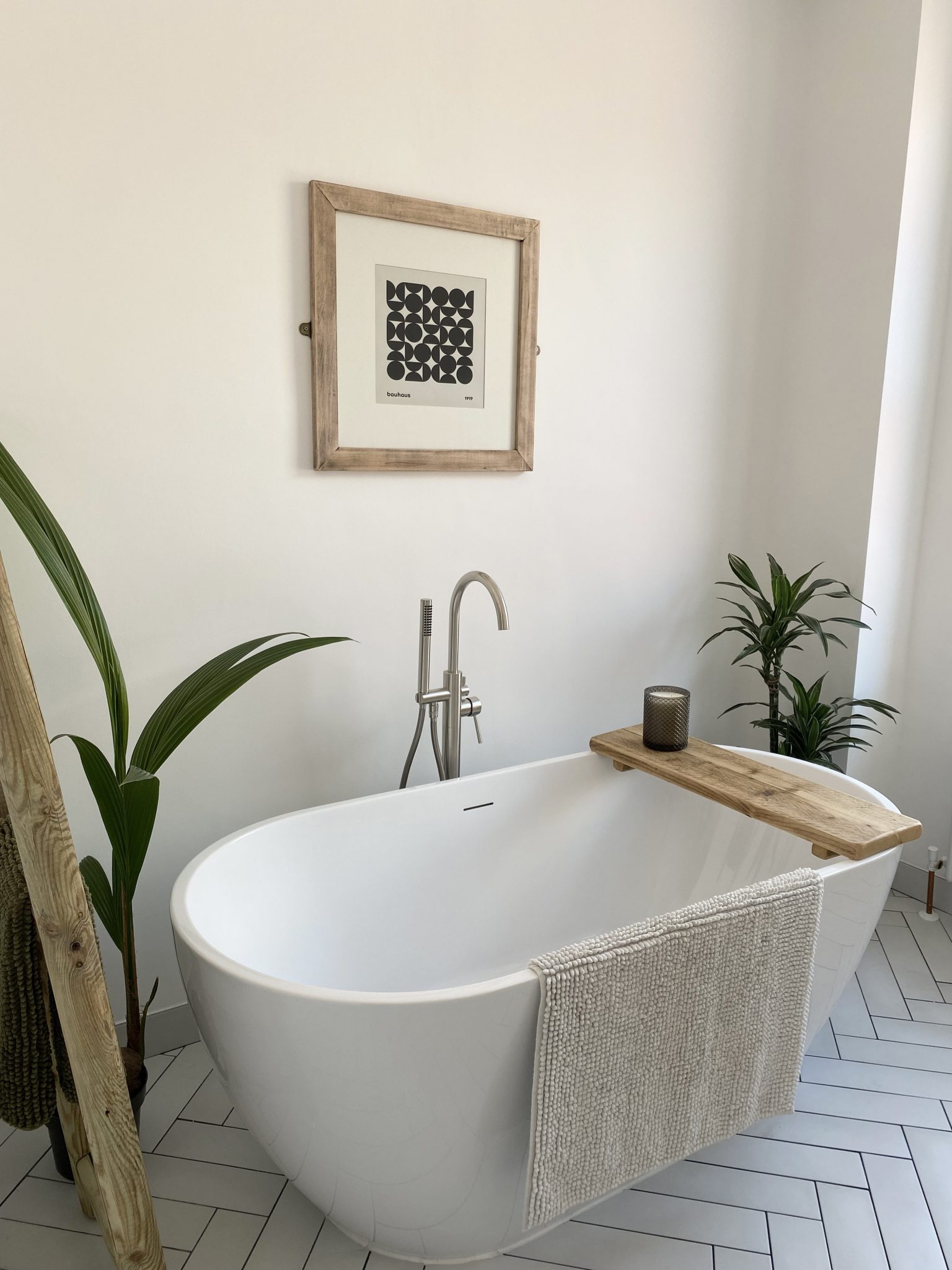 JAMES – Rustic Reclaimed Wood Bath Caddy
